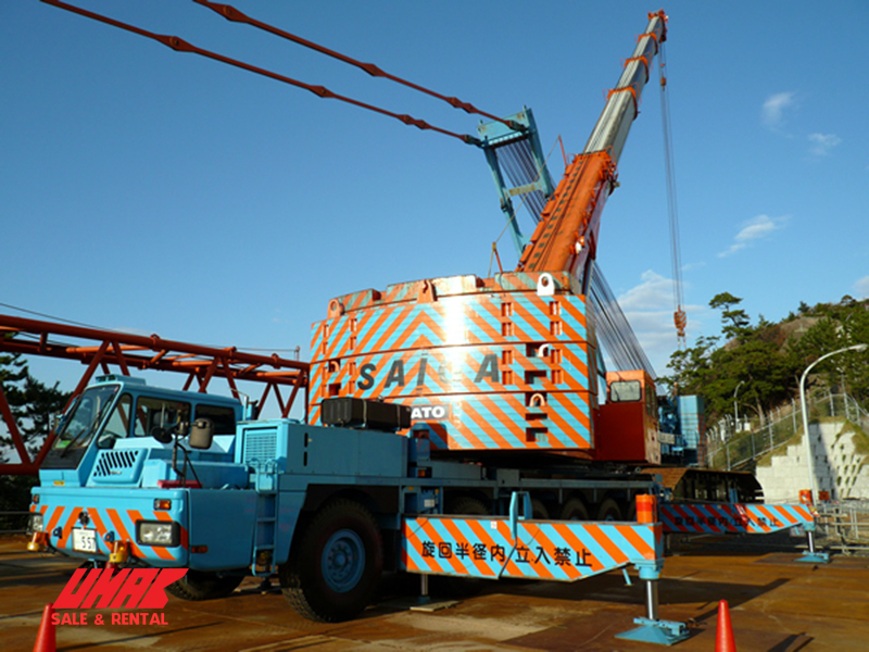 300T Mobile Crane Kato KA-3000